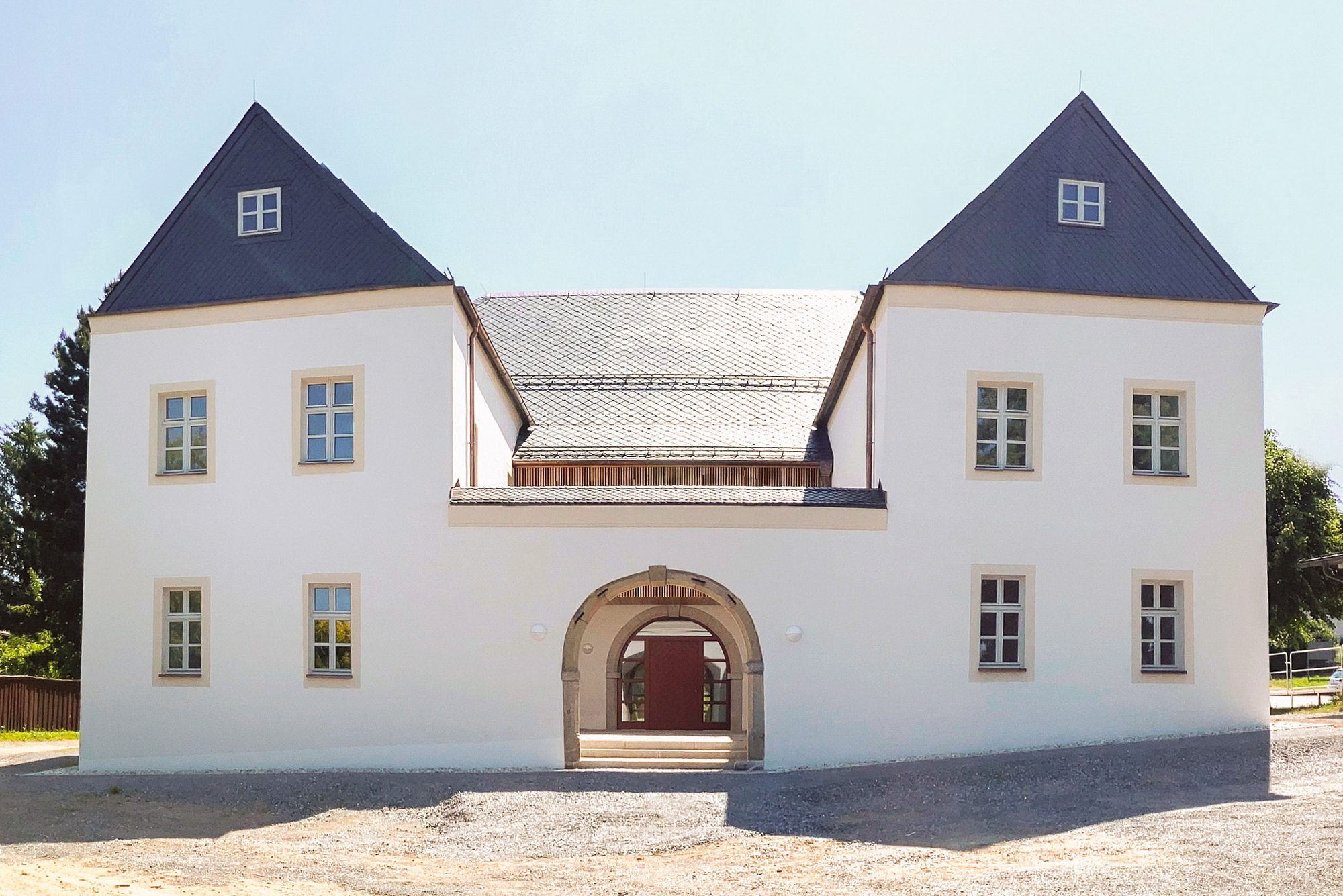 „Neues Schloss“ in Waldthurn mit modernen Putz- und Dämmsystemen ...
